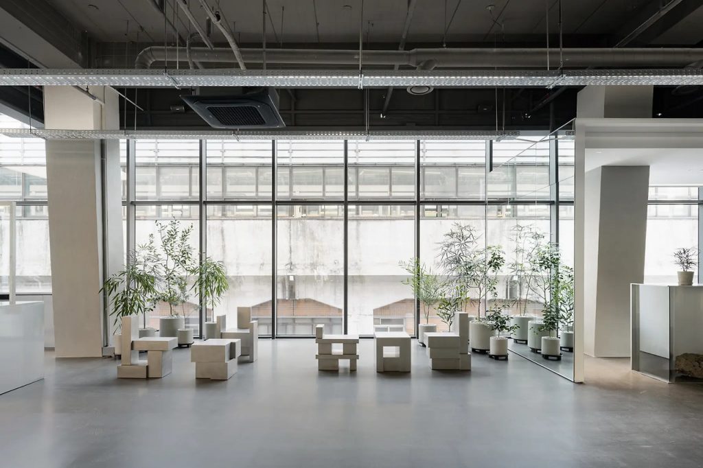 [오늘 읽는 마케팅] MZ세대에게 무신사는 단순한 쇼핑몰이 아닙니다. - 모비인사이드 MOBIINSIDE